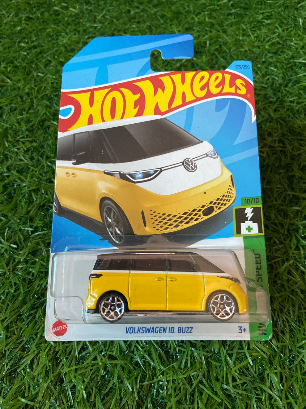 Volkswagen Buzz – Rolling Metal Collectibles